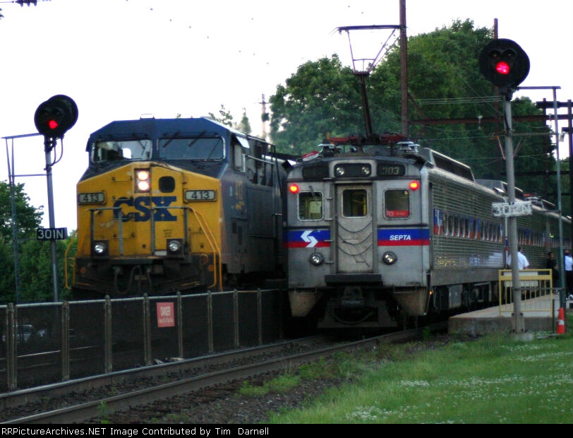 CSX 413 SEPTA 303
